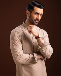ZARAR – J.